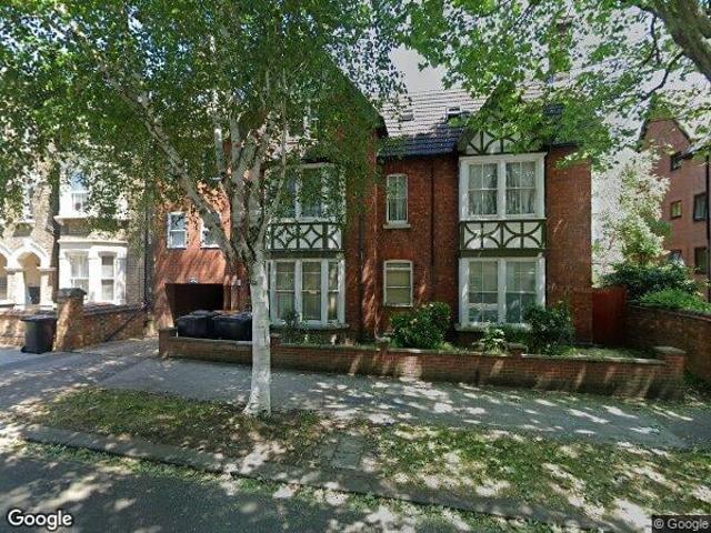 Apartment at Warwick Avenue, Bedford