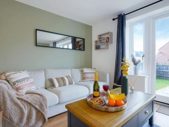 Apartment at Warwick Avenue, Milton Keynes