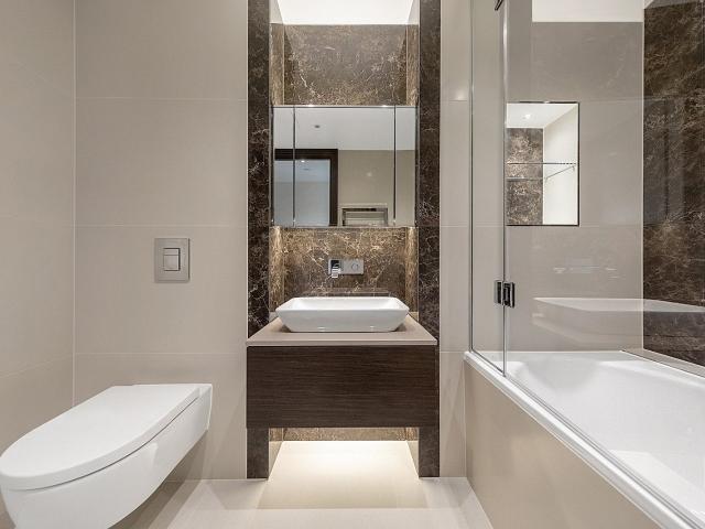 Apartment at Warwick Lane, Greater London
