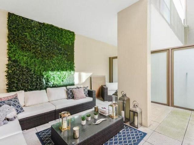 Apartment at Warwick Lane, Greater London