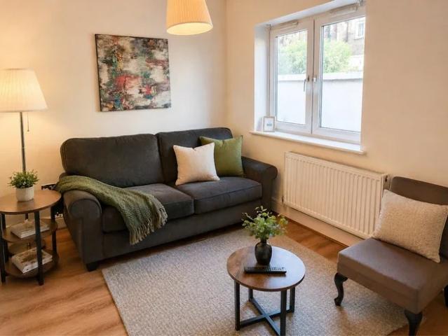 Apartment at Warwick Road, Greater London