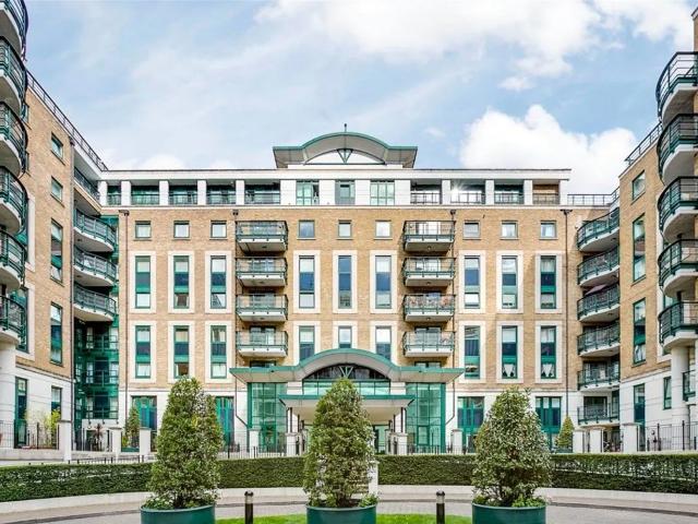 Apartment at Warwick Road, Greater London