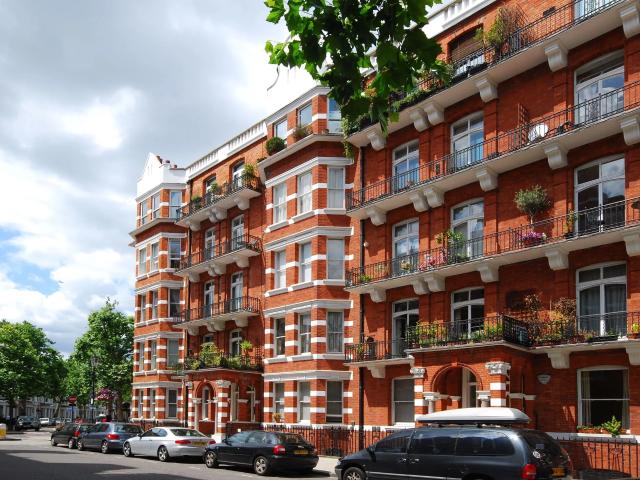 Apartment at Warwick Road, Greater London