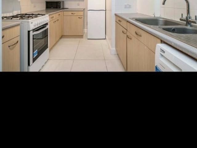 Apartment at Warwick Road, Greater London