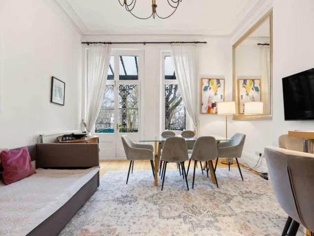 Apartment at Warwick Road, Greater London