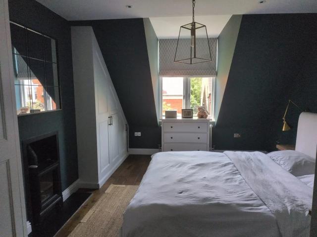 Apartment at Wexford Road, Greater London