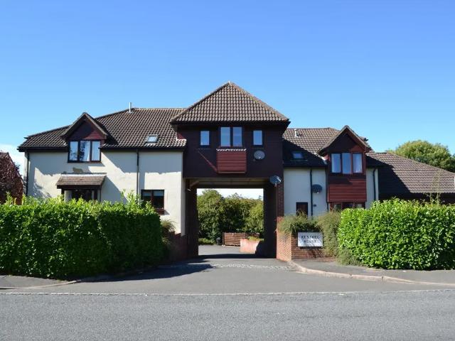 Apartment at Weydon Lane, Waverley