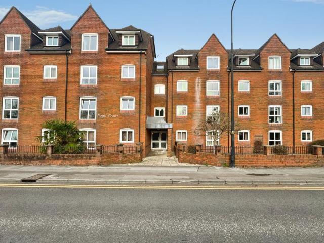 Apartment at Weymouth Street, Warminster