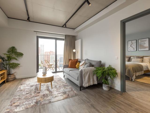 Apartment at Weaver Walk, Greater London
