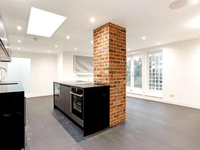 Apartment at Wedderburn Road, Greater London