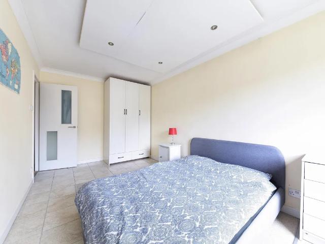 Apartment at Weimar Street, Greater London