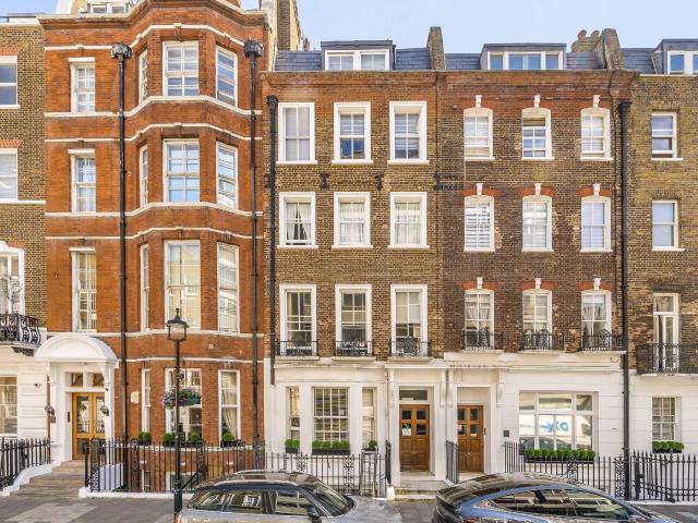 Apartment at Welbeck Street, City of Westminster