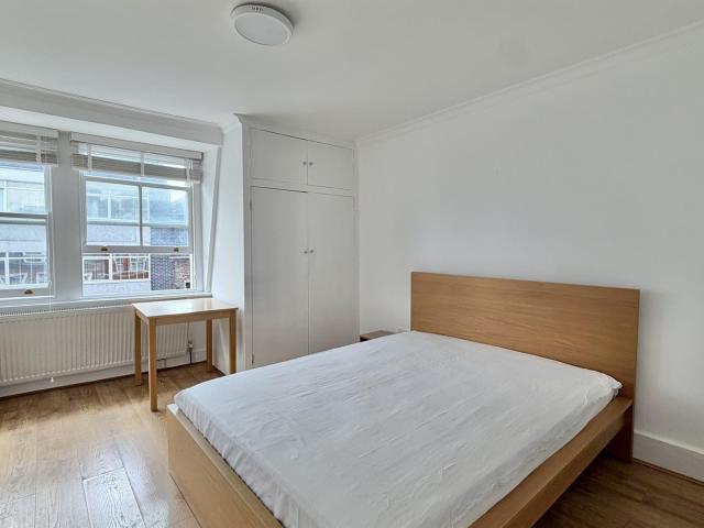 Apartment at Welbeck Street, City of Westminster