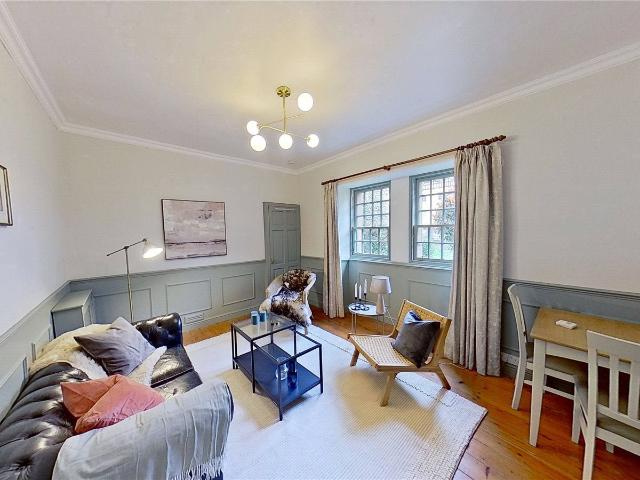 Apartment at Well Court, City of Edinburgh