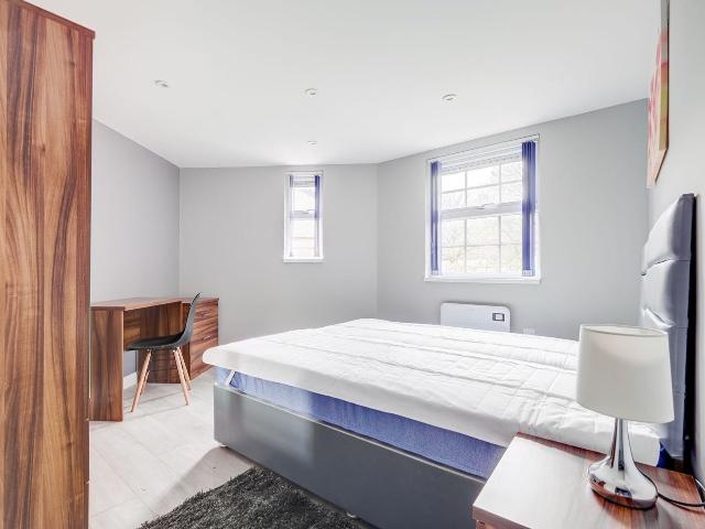 Room at Well Lane, Birkenhead