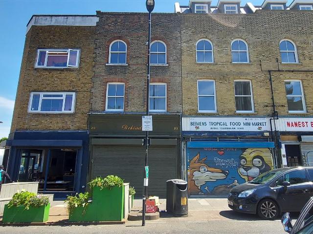 Apartment at Well Street, Greater London