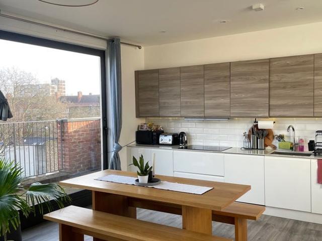 Apartment at Well Street, Greater London