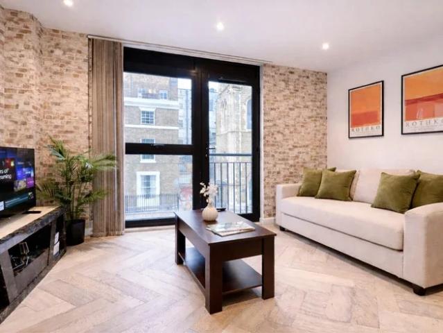 Apartment at Wellclose Square, Greater London