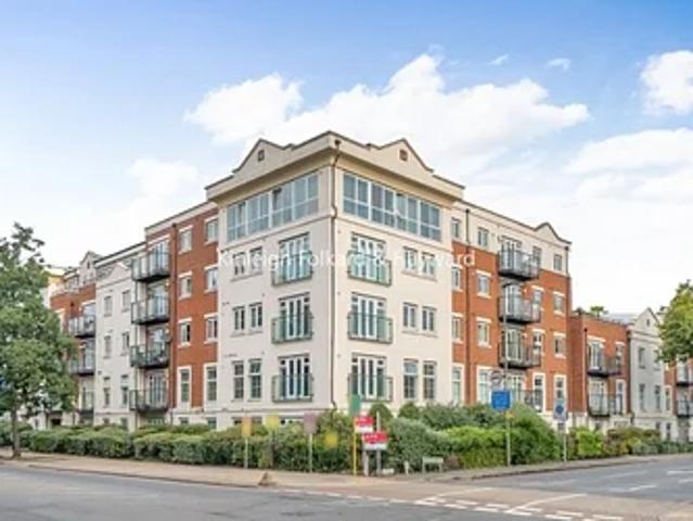 Apartment at Weller Mews, Greater London