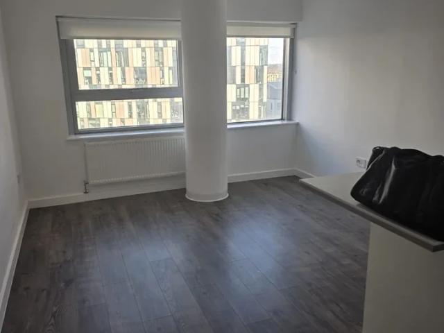 Apartment at Wellesley Road, Greater London