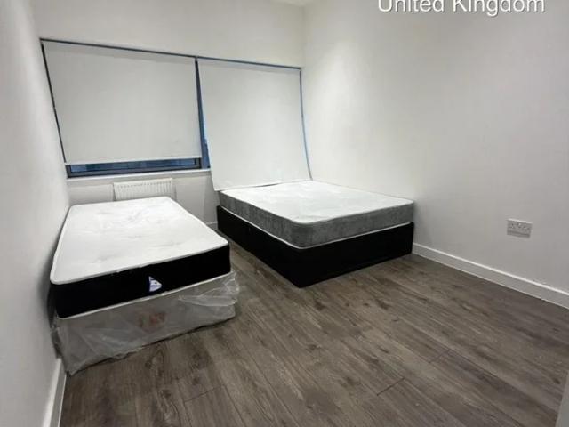 Apartment at Wellesley Road, Greater London