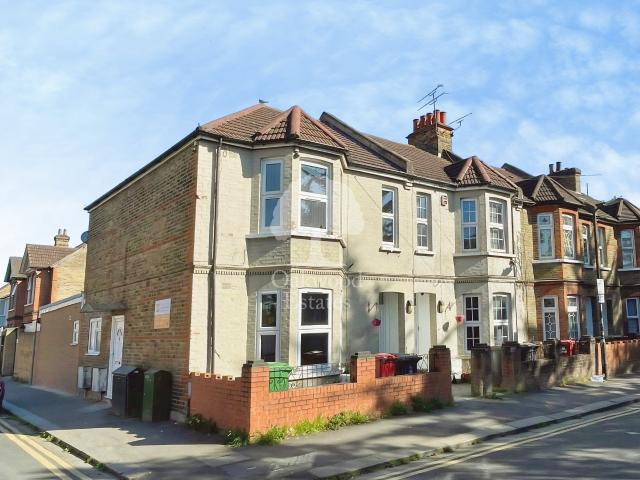 Apartment at Wellesley Road, Slough
