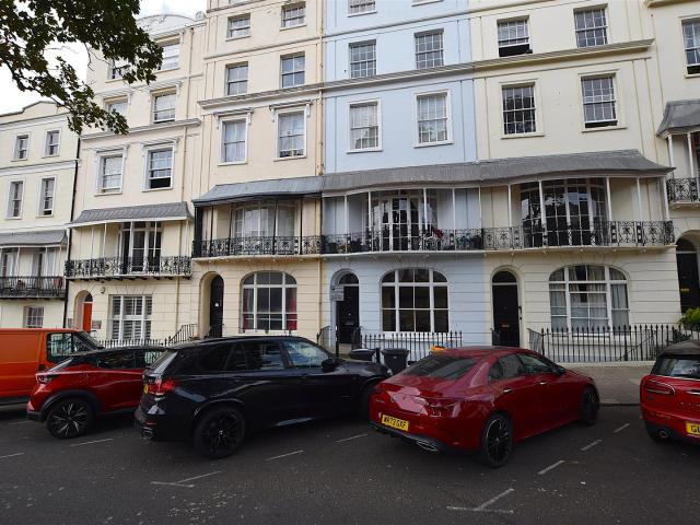 Apartment at Wellington Square, St Leonards