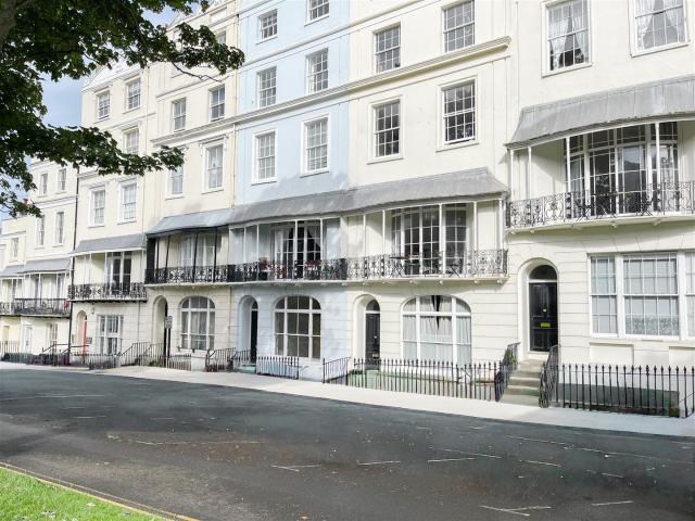 Apartment at Wellington Square, St Leonards