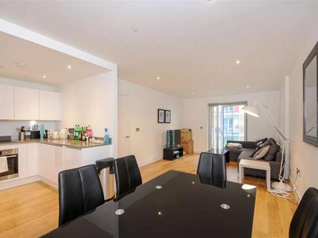 Apartment at Wellington Street, Greater London