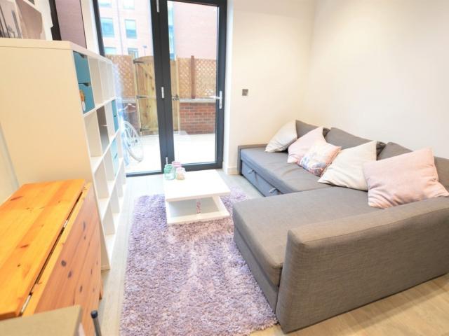 Apartment at Wellington Street, Slough