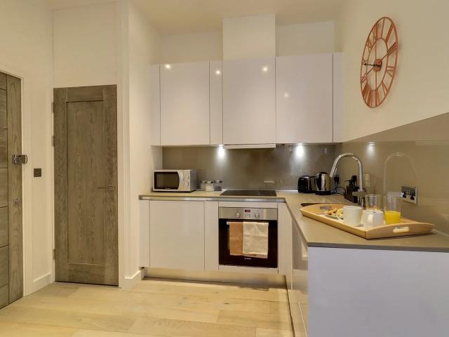 Apartment at Wellington Street, Slough