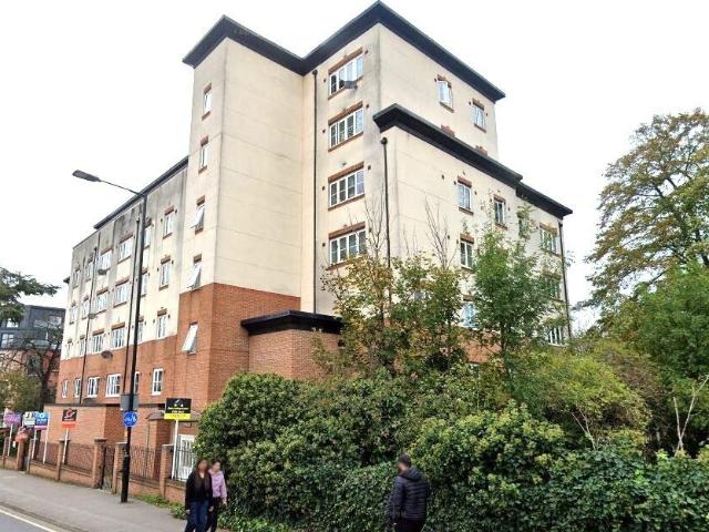 Apartment at Wellington Street, Slough