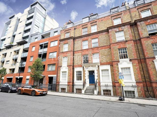 Apartment at Wells Street, City of Westminster
