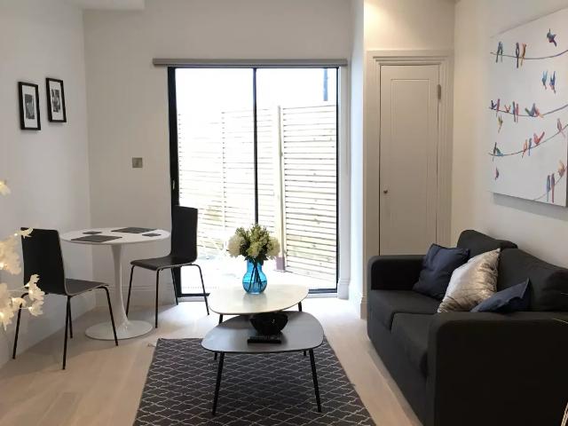 Apartment at Wells Street, City of Westminster