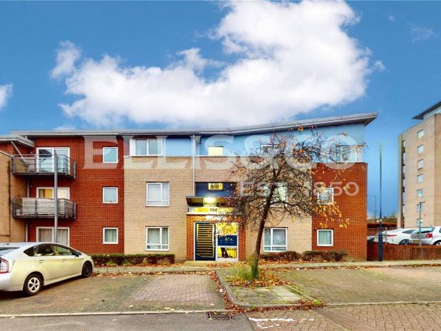 Apartment at Wellspring Crescent, Greater London