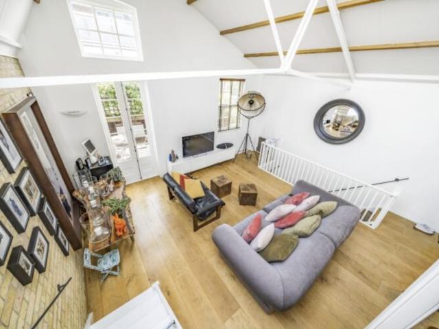 Apartment at Welmar Mews, Greater London