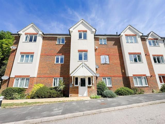 Apartment at Welton Rise, Hastings