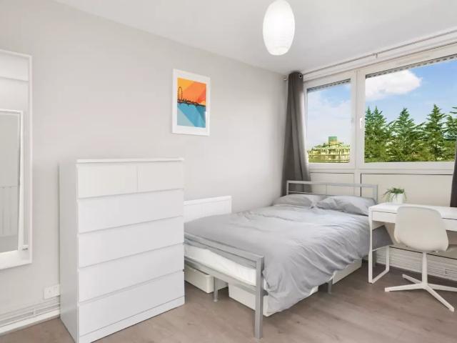 Apartment at Wendon Street, Greater London