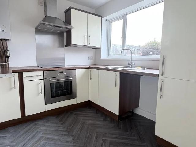 Apartment at Wentworth Grove, Hart Station