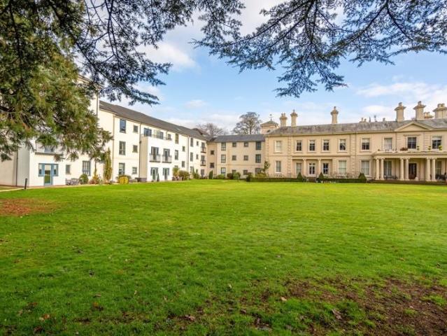 Apartment at Wergs Hall Road, South Staffordshire