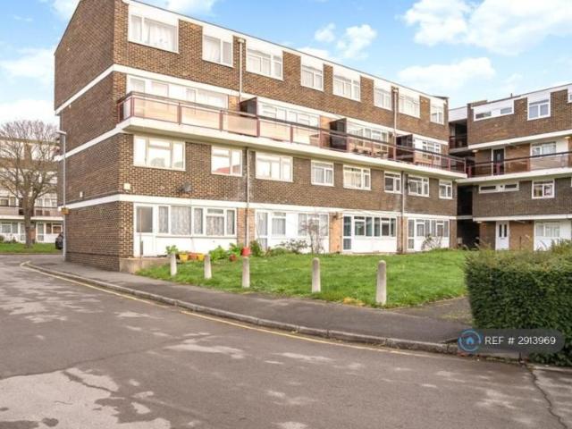 Apartment at Wessex Close, Greater London