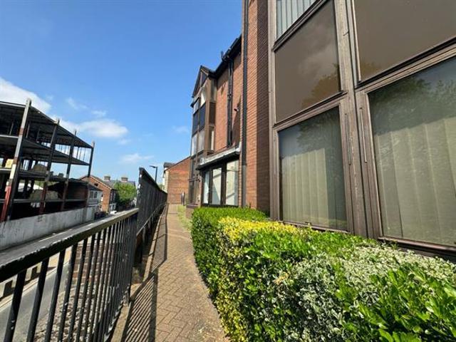 Apartment at West Wycombe Road, High Wycombe