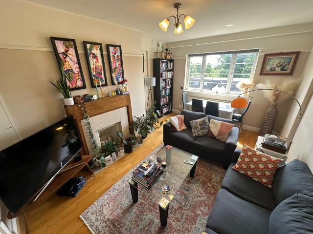 Apartment at West End Lane, Greater London