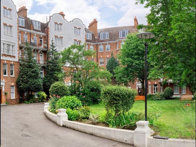 Apartment at West End Lane, Greater London