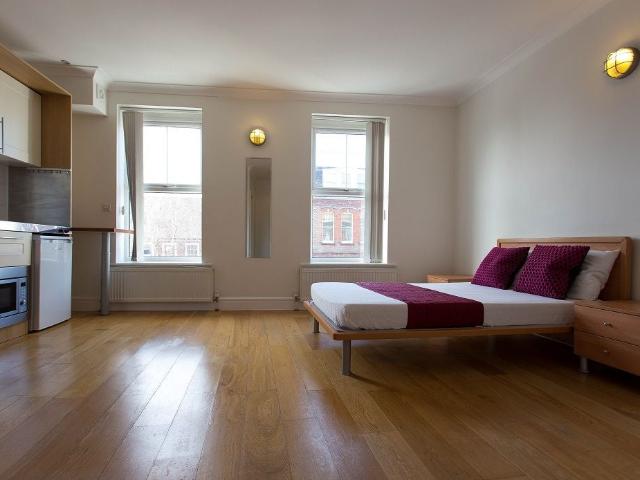 Apartment at West End Lane, Greater London