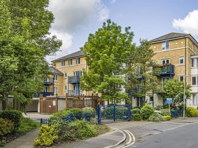 Apartment at West End Road, High Wycombe