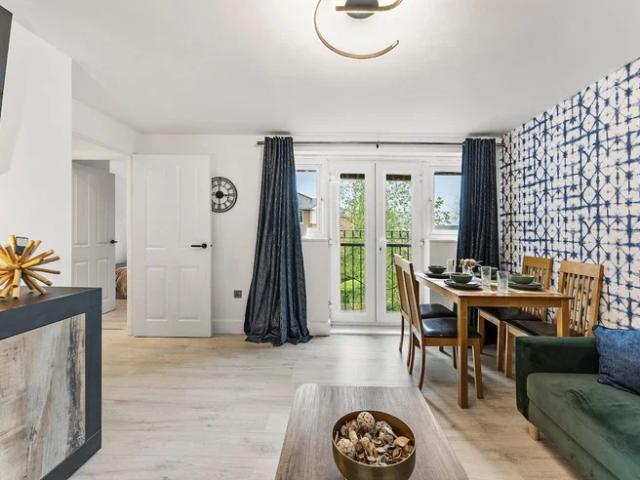 Apartment at West End Road, Southampton