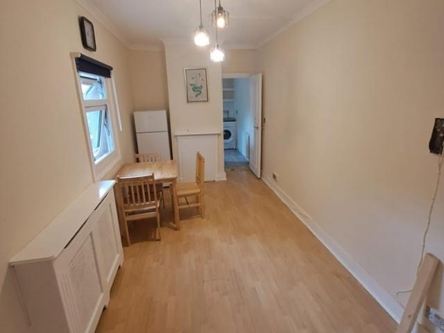 Apartment at West Green Road, Greater London