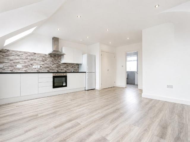 Apartment at West Green Road, Greater London