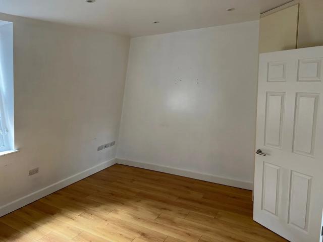 Apartment at West Hendon Broadway, Greater London
